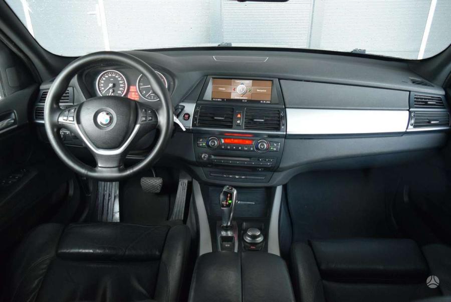 Pelēks BMW X5 2007 Viļņa, ar dzinēja tilpumu 2.99 L un nobraukumu 325 tūkst. km par 7550 €, foto 12 vietnē AUTOMOTO.COM.LV