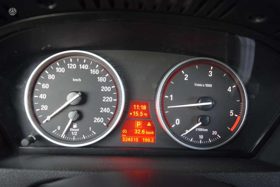 Pelēks BMW X5 2007 Viļņa, ar dzinēja tilpumu 2.99 L un nobraukumu 325 tūkst. km par 7550 €, foto 15 vietnē AUTOMOTO.COM.LV