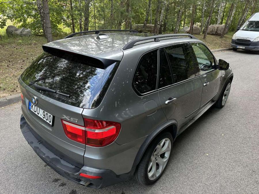 Grey BMW X5 2007 in Vilnius, with an engine capacity of 2.99 L and mileage of 440 thousand km for 6200 €, photo 19 on AUTOMOTO.COM.LV
