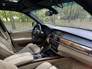 Grey BMW X5 2007 in Vilnius, with an engine capacity of 2.99 L and mileage of 440 thousand km for 6200 €, photo 23 on AUTOMOTO.COM.LV