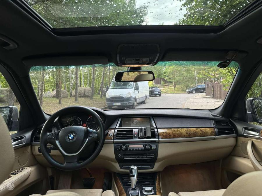 Grey BMW X5 2007 in Vilnius, with an engine capacity of 2.99 L and mileage of 440 thousand km for 6200 €, photo 26 on AUTOMOTO.COM.LV