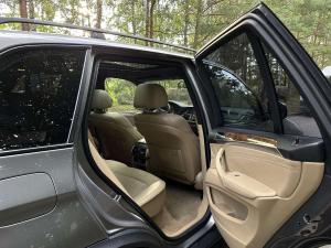 Grey BMW X5 2007 in Vilnius, with an engine capacity of 2.99 L and mileage of 440 thousand km for 6200 €, photo 29 on AUTOMOTO.COM.LV