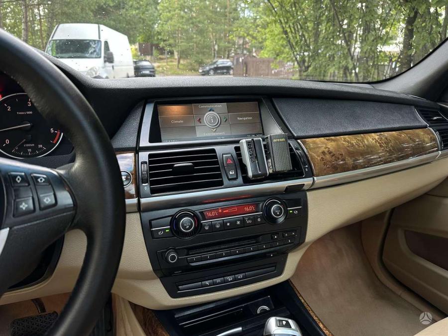 Grey BMW X5 2007 in Vilnius, with an engine capacity of 2.99 L and mileage of 440 thousand km for 6200 €, photo 39 on AUTOMOTO.COM.LV