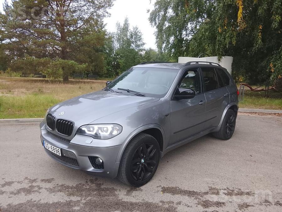 Grey BMW X5 2007 in Riga, with an engine capacity of 3.00 L and mileage of 379 thousand km for 8999 €, photo 7 on AUTOMOTO.COM.LV