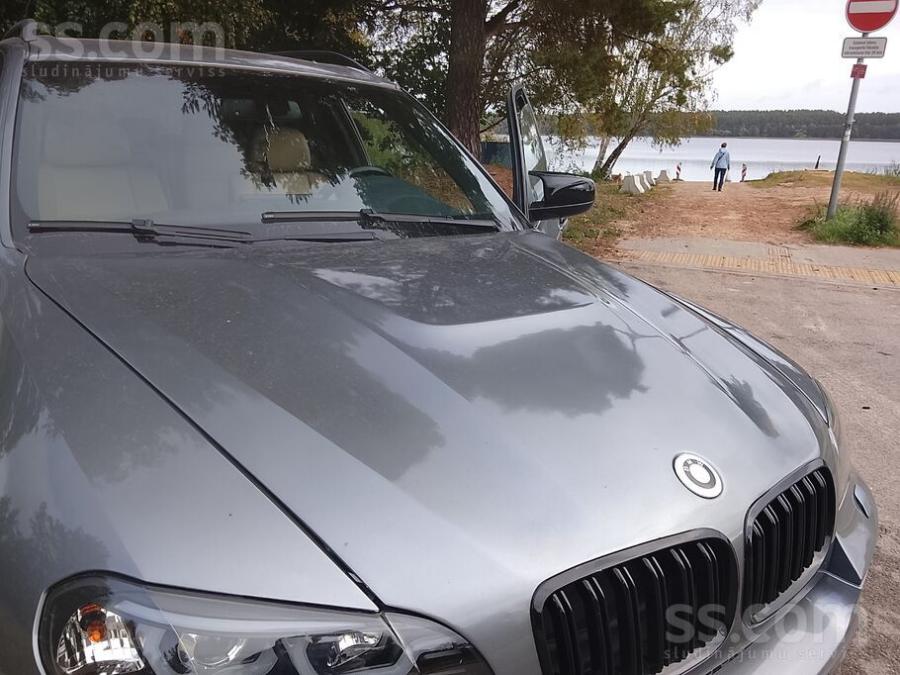 Grey BMW X5 2007 in Riga, with an engine capacity of 3.00 L and mileage of 379 thousand km for 8999 €, photo 17 on AUTOMOTO.COM.LV