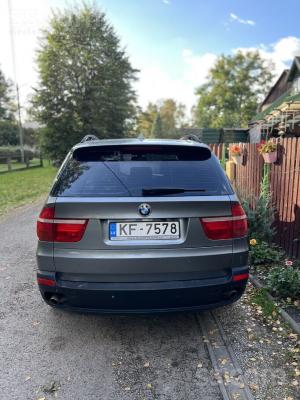 Grey BMW X5 2007 in Riga, with an engine capacity of 3.00 L and mileage of 378 thousand km for 5600 €, photo  on AUTOMOTO.COM.LV