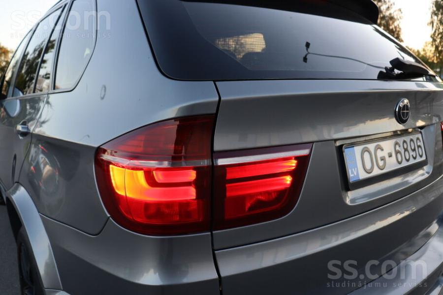 Pelēks BMW X5 2007 Rīga, ar dzinēja tilpumu 3.00 L un nobraukumu 381 tūkst. km par 7490 €, foto 6 vietnē AUTOMOTO.COM.LV
