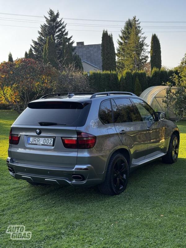 BMW X5 2007 in Telschi on AUTOMOTO.COM.LV Grey BMW X5 2007 in Telschi, with an engine capacity of 3.00 L and mileage of 304 thousand km for 7500 €, photo 8 on AUTOMOTO.COM.LV