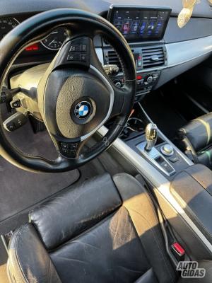 Grey BMW X5 2007 in Telschi, with an engine capacity of 3.00 L and mileage of 304 thousand km for 7500 €, photo 12 on AUTOMOTO.COM.LV