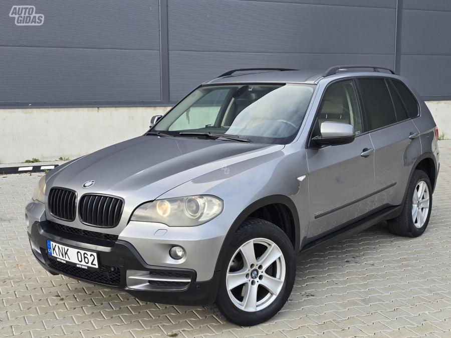 Grey BMW X5 2007 in Siauliai, with an engine capacity of 3.00 L and mileage of 370 thousand km for 5650 €, photo 1 on AUTOMOTO.COM.LV