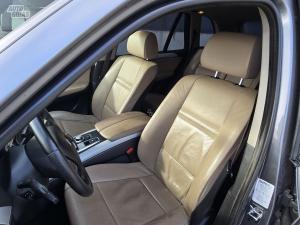 Grey BMW X5 2007 in Siauliai, with an engine capacity of 3.00 L and mileage of 370 thousand km for 5650 €, photo 12 on AUTOMOTO.COM.LV