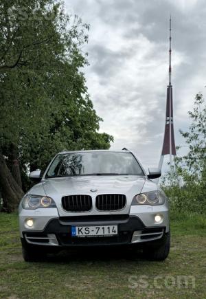 Pelēks BMW X5 2008 Rīga, ar dzinēja tilpumu 3.00 L un nobraukumu 320 tūkst. km par 6500 €, foto 2 vietnē AUTOMOTO.COM.LV
