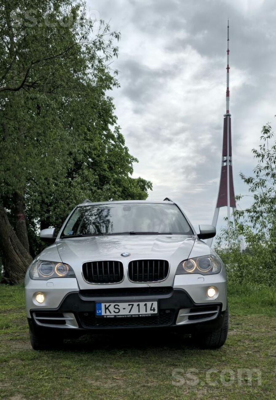 Pelēks BMW X5 2008 Rīga, ar dzinēja tilpumu 3.00 L un nobraukumu 320 tūkst. km par 6500 €, foto 2 vietnē AUTOMOTO.COM.LV
