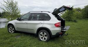 Pelēks BMW X5 2008 Rīga, ar dzinēja tilpumu 3.00 L un nobraukumu 320 tūkst. km par 6500 €, foto 10 vietnē AUTOMOTO.COM.LV