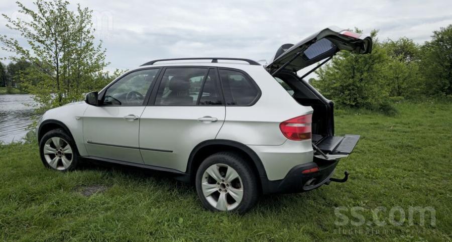 Pelēks BMW X5 2008 Rīga, ar dzinēja tilpumu 3.00 L un nobraukumu 320 tūkst. km par 6500 €, foto 10 vietnē AUTOMOTO.COM.LV
