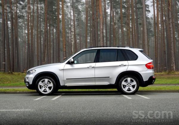 Pelēks BMW X5 2008 Rīga, ar dzinēja tilpumu 3.00 L un nobraukumu 366 tūkst. km par 7990 €, foto 5 vietnē AUTOMOTO.COM.LV