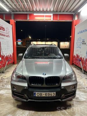 Pelēks BMW X5 2008 Daugavpils, ar dzinēja tilpumu 3.00 L un nobraukumu 340 tūkst. km par 10999 €, foto  vietnē AUTOMOTO.COM.LV