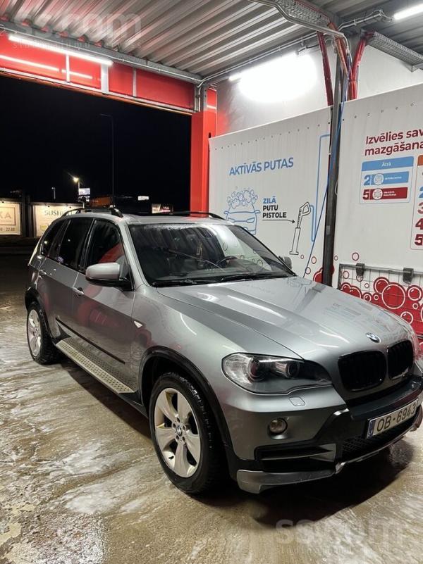 Grey BMW X5 2008 in Daugavpils, with an engine capacity of 3.00 L and mileage of 340 thousand km for 10999 €, photo 2 on AUTOMOTO.COM.LV