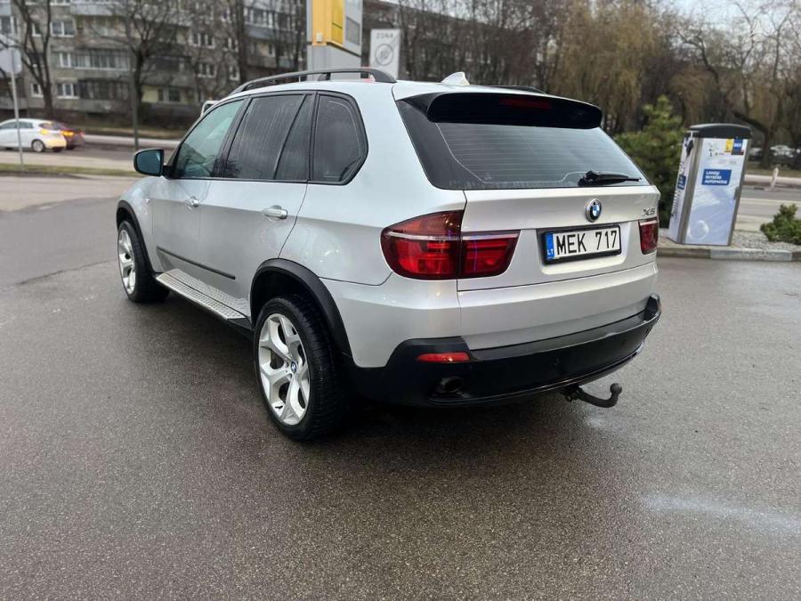 Grey BMW X5 2008 in Kaunas, with an engine capacity of 2.99 L and mileage of 320 thousand km for 6250 €, photo 5 on AUTOMOTO.COM.LV