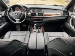 Pelēks BMW X5 2008 Viļņa, ar dzinēja tilpumu 3.00 L un nobraukumu 285 tūkst. km par 9650 €, foto 10 vietnē AUTOMOTO.COM.LV