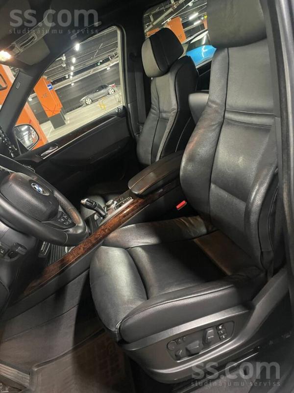 Pelēks BMW X5 2008 Rīga, ar dzinēja tilpumu 3.00 L un nobraukumu 430 tūkst. km par 9100 €, foto 5 vietnē AUTOMOTO.COM.LV