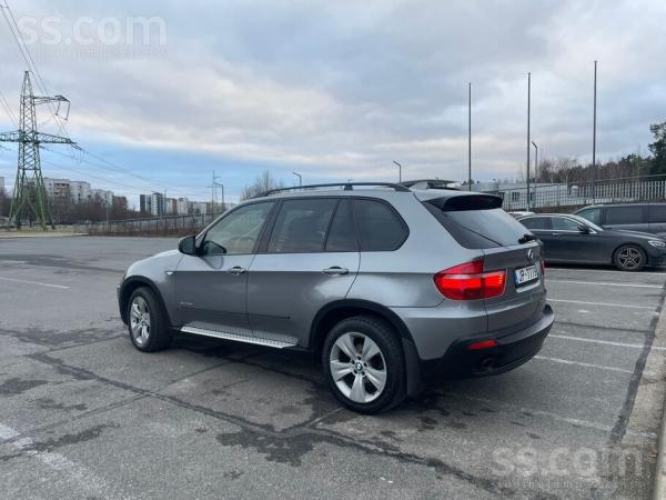 Pelēks BMW X5 2008 Rīga, ar dzinēja tilpumu 3.00 L un nobraukumu 430 tūkst. km par 9100 €, foto 8 vietnē AUTOMOTO.COM.LV