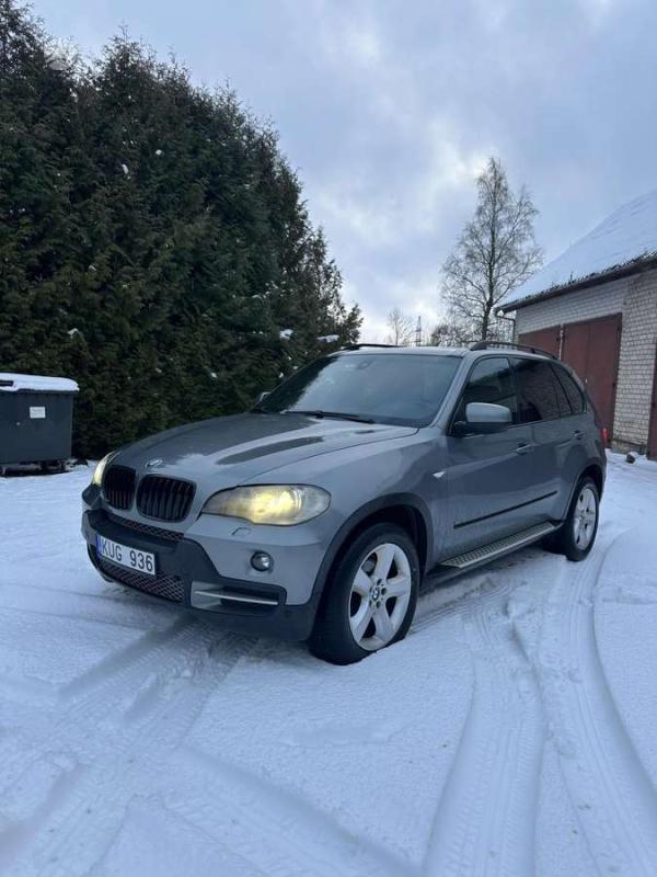 Pelēks BMW X5 2008 Mažeikiai, ar dzinēja tilpumu 3.00 L un nobraukumu 320 tūkst. km par 6300 €, foto 2 vietnē AUTOMOTO.COM.LV