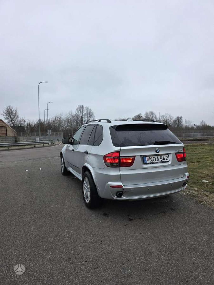 Pelēks BMW X5 2008 Kauņa, ar dzinēja tilpumu 3.50 L un nobraukumu 280 tūkst. km par 9650 €, foto 6 vietnē AUTOMOTO.COM.LV