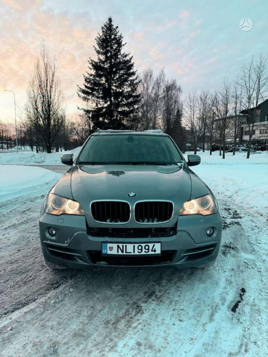 Pelēks BMW X5 2008 Telšiai, ar dzinēja tilpumu 2.99 L un nobraukumu 338 tūkst. km par 7600 €, foto 1 vietnē AUTOMOTO.COM.LV