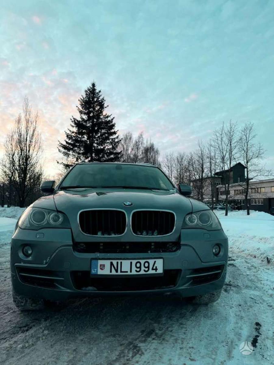 Pelēks BMW X5 2008 Telšiai, ar dzinēja tilpumu 2.99 L un nobraukumu 338 tūkst. km par 7600 €, foto 3 vietnē AUTOMOTO.COM.LV