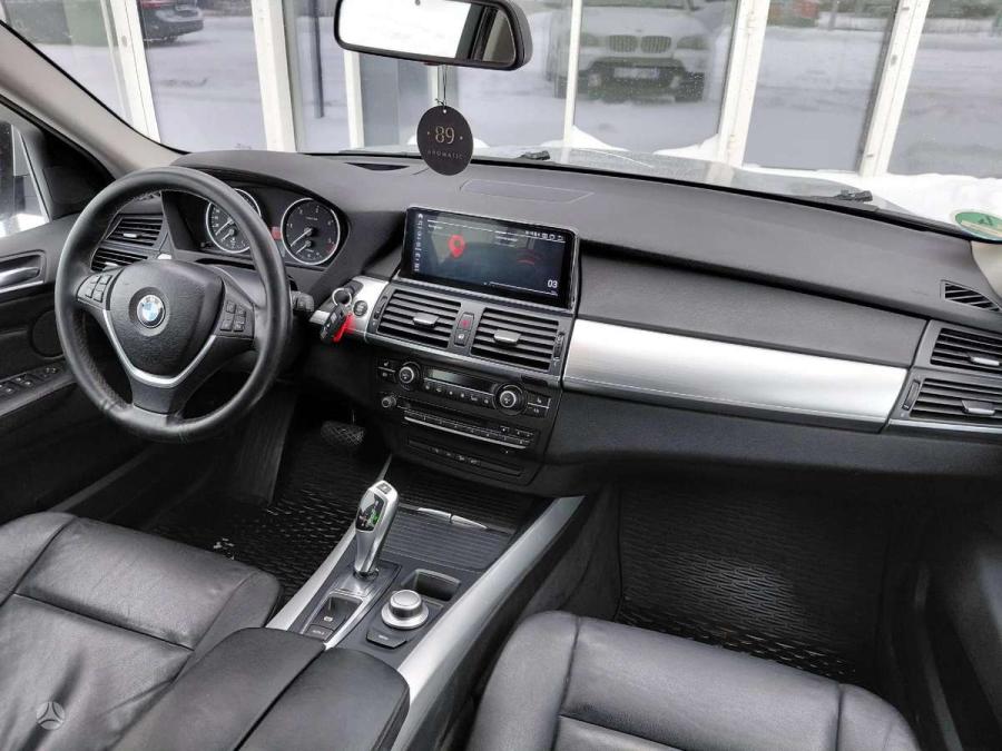 Pelēks BMW X5 2008 Viļņa, ar dzinēja tilpumu 2.99 L un nobraukumu 391 tūkst. km par 7000 €, foto 11 vietnē AUTOMOTO.COM.LV