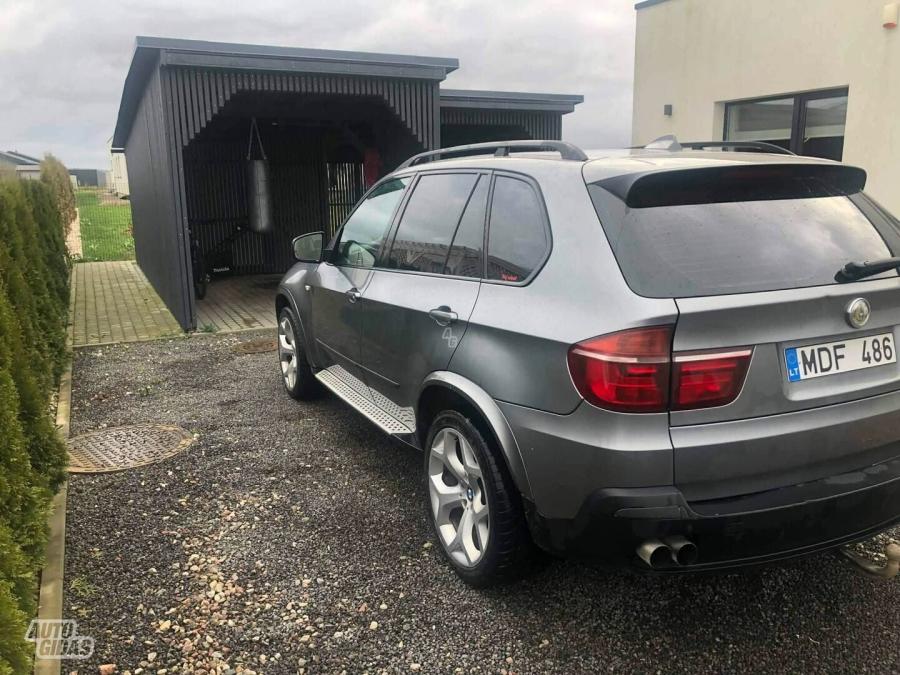 Grey BMW X5 2008 in Kretinga, with an engine capacity of 3.00 L and mileage of 1445 thousand km for 6899 €, photo 6 on AUTOMOTO.COM.LV