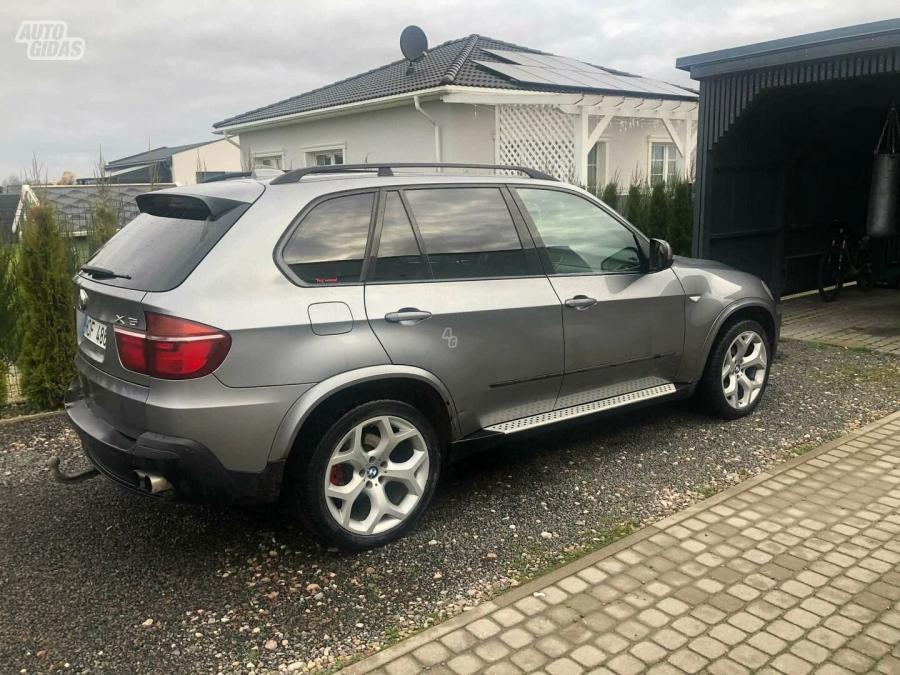 Grey BMW X5 2008 in Kretinga, with an engine capacity of 3.00 L and mileage of 1445 thousand km for 6899 €, photo 8 on AUTOMOTO.COM.LV