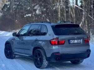 Grey BMW X5 2008 in Radviliskis, with an engine capacity of 3.00 L and mileage of 194 thousand km for 6200 €, photo 12 on AUTOMOTO.COM.LV