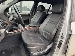Pelēks BMW X5 2008 Viļņa, ar dzinēja tilpumu 3.00 L un nobraukumu 285 tūkst. km par 9650 €, foto 5 vietnē AUTOMOTO.COM.LV