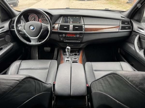 Pelēks BMW X5 2008 Viļņa, ar dzinēja tilpumu 3.00 L un nobraukumu 285 tūkst. km par 9650 €, foto 10 vietnē AUTOMOTO.COM.LV