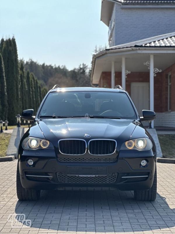 Pelēks BMW X5 2008 Viļņa, ar dzinēja tilpumu 3.00 L un nobraukumu 197 tūkst. km par 9500 €, foto 3 vietnē AUTOMOTO.COM.LV