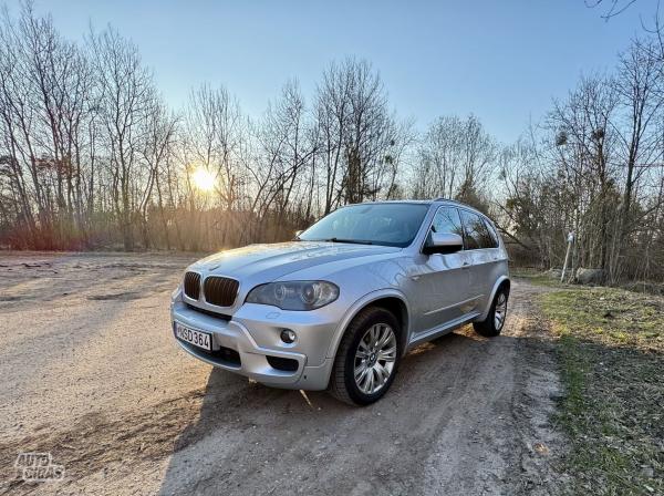 Grey BMW X5 2008 in Kaunas, with an engine capacity of 3.00 L and mileage of 390 thousand km for 8500 €, photo 2 on AUTOMOTO.COM.LV