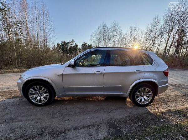 Grey BMW X5 2008 in Kaunas, with an engine capacity of 3.00 L and mileage of 390 thousand km for 8500 €, photo 6 on AUTOMOTO.COM.LV