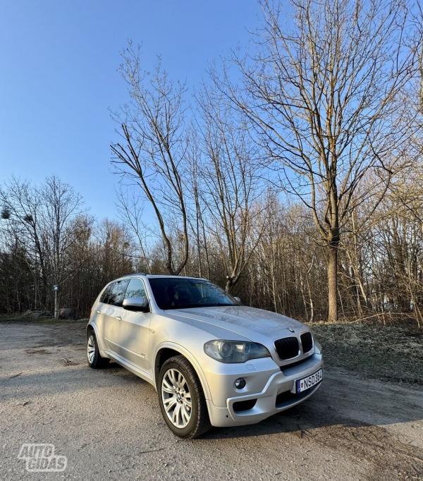 Grey BMW X5 2008 in Kaunas, with an engine capacity of 3.00 L and mileage of 390 thousand km for 8500 €, photo 8 on AUTOMOTO.COM.LV