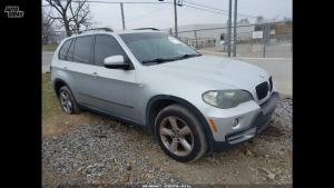 Grey BMW X5 2008 in Siauliai, with an engine capacity of 3.00 L and mileage of 275 thousand km for 3990 €, photo 5 on AUTOMOTO.COM.LV