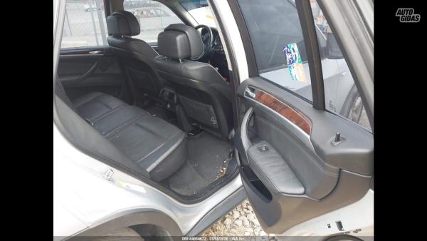 Pelēks BMW X5 2008 Šauļi, ar dzinēja tilpumu 3.00 L un nobraukumu 275 tūkst. km par 3990 €, foto 7 vietnē AUTOMOTO.COM.LV