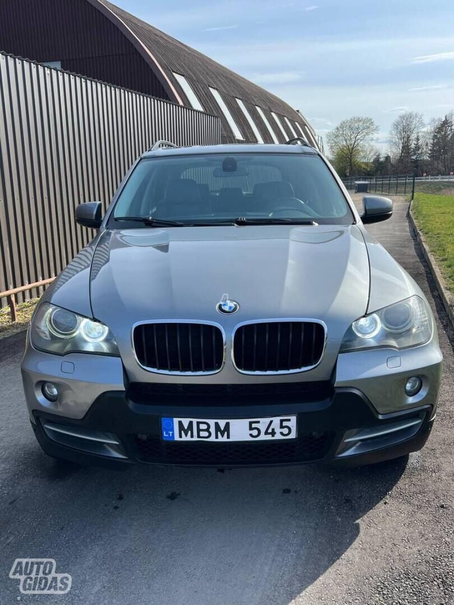 Grey BMW X5 2008 in Marijampole, with an engine capacity of 3.00 L and mileage of 354 thousand km for 6600 €, photo 3 on AUTOMOTO.COM.LV