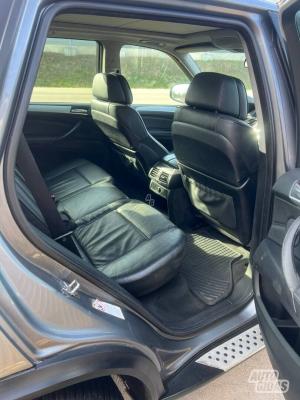 Grey BMW X5 2008 in Marijampole, with an engine capacity of 3.00 L and mileage of 354 thousand km for 6600 €, photo 13 on AUTOMOTO.COM.LV