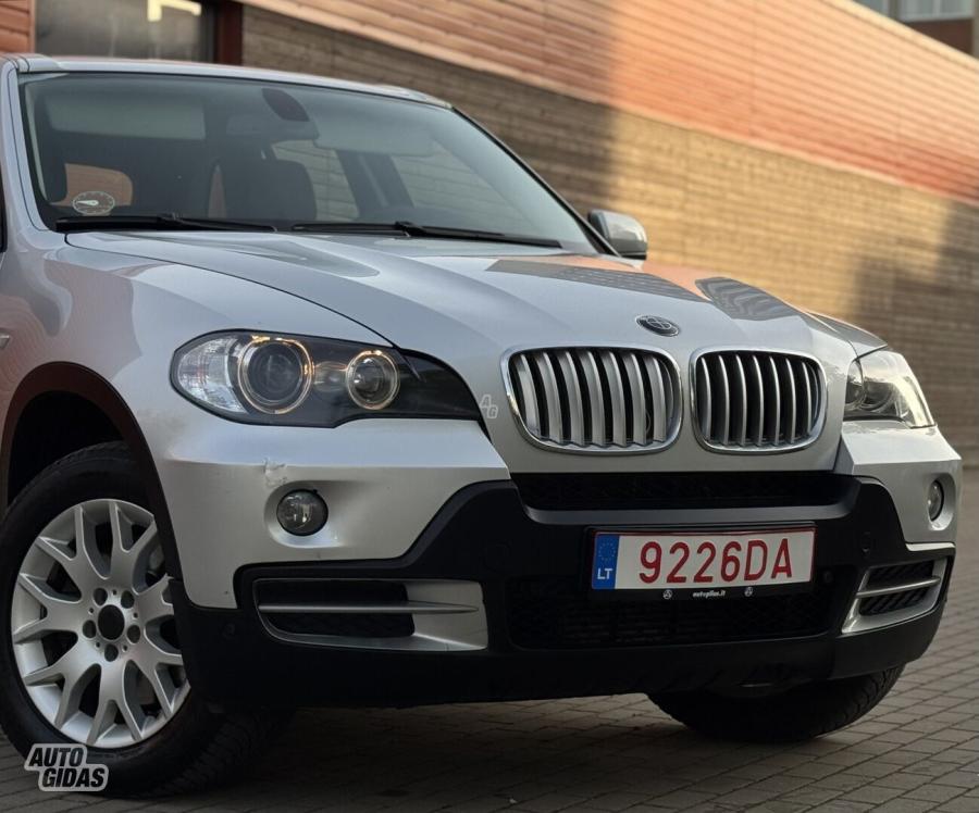 Grey BMW X5 2008 in Kaunas, with an engine capacity of 3.00 L and mileage of 370 thousand km for 5500 €, photo 13 on AUTOMOTO.COM.LV