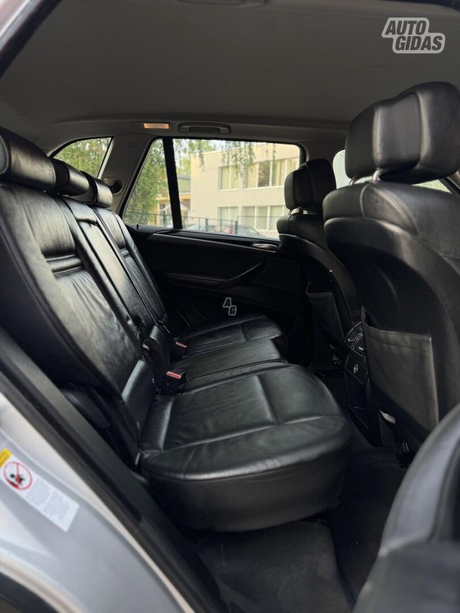 Grey BMW X5 2008 in Kaunas, with an engine capacity of 3.00 L and mileage of 370 thousand km for 5500 €, photo 23 on AUTOMOTO.COM.LV