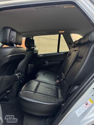 Grey BMW X5 2008 in Kaunas, with an engine capacity of 3.00 L and mileage of 370 thousand km for 5500 €, photo 24 on AUTOMOTO.COM.LV