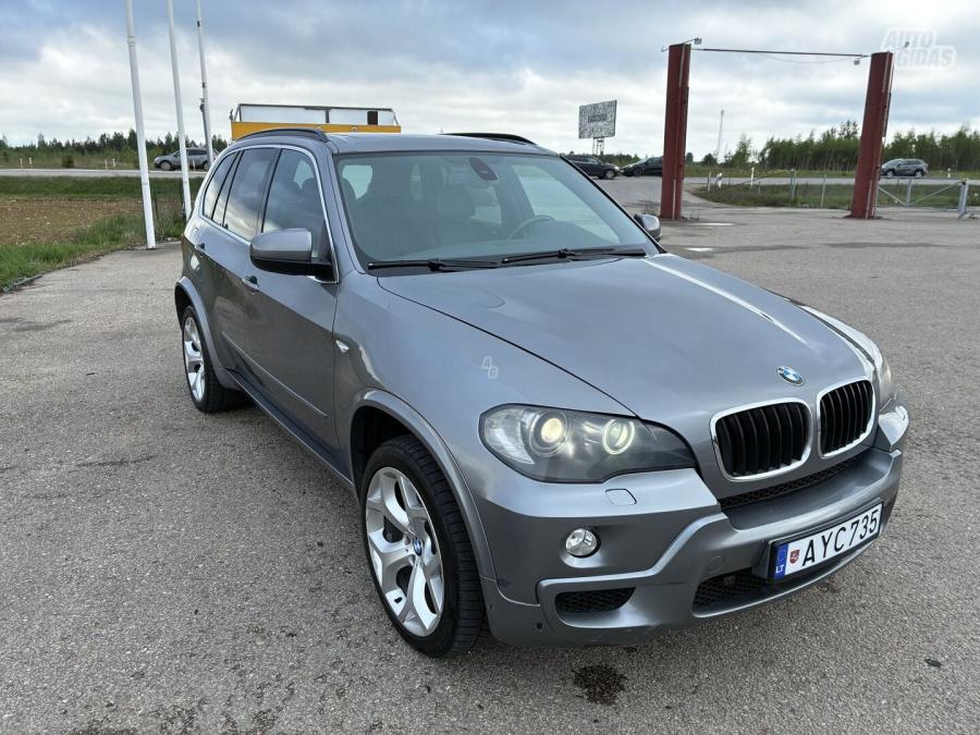 Grey BMW X5 2008 in Vilnius, with an engine capacity of 3.00 L and mileage of 369 thousand km for 8300 €, photo 3 on AUTOMOTO.COM.LV