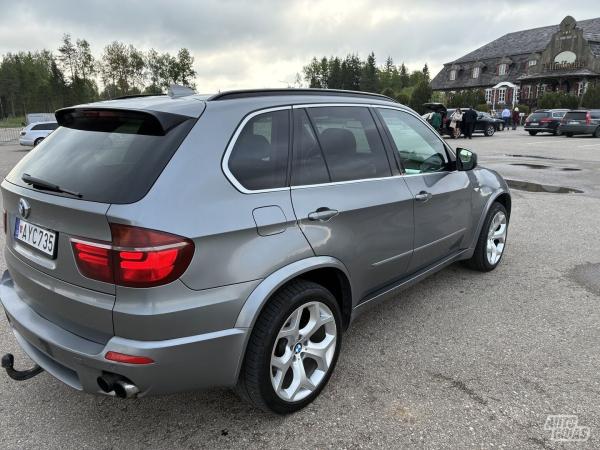 Grey BMW X5 2008 in Vilnius, with an engine capacity of 3.00 L and mileage of 369 thousand km for 8300 €, photo 5 on AUTOMOTO.COM.LV