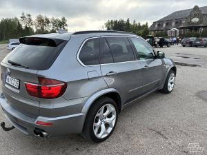 Grey BMW X5 2008 in Vilnius, with an engine capacity of 3.00 L and mileage of 369 thousand km for 8300 €, photo 6 on AUTOMOTO.COM.LV